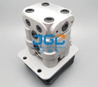 China Excavator Foot Pedal Valve 1010302310 PVD8P5021A for SY135-8 SY215-8 SY235-8 for sale