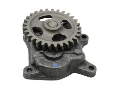 China 4HK1 Pilot Pump Hydraulic Triple Gear Oil Pump 1-13100313-1 L210-0031B 1.8kg for sale
