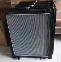 China Excavator Radiator EX200-1 EX200-2 EX200-5 4204914 840x645x96mm High Quality for sale