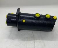 China SH240 Central Rotary Joint Oil Spare Parts for Excavator Steel Construction 1 Year Warranty for sale
