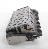 China New Cylinder Head Assembly Isuzu 4HK1 Diesel Engine Spare Parts Construction Machinery for sale