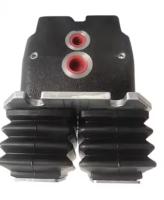 China Excavator SK200-8 Foot Pedal Valve YN30V00106F2 Precise Flow Control 1 Year Warranty for sale