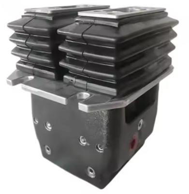 China Excavator SK200-8 Foot Pedal Valve YN30V00106F2 Precise Flow Control 1 Year Warranty for sale