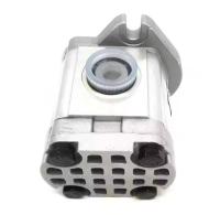 China High Quality 9218005 Gear Charge Pump Pilot Pump for ZX200 ZX230 Excavator 1 Year Warranty for sale