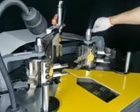 China 140mm Aluminium Corner Crimping Machine With 3 Tools Magazine for sale