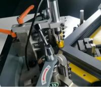 China 140mm Aluminium Corner Crimping Machine With 3 Tools Magazine for sale