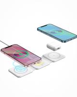 China Qi Magnetic Folding Wireless Charging Night Light 15W For Earphone Watch for sale