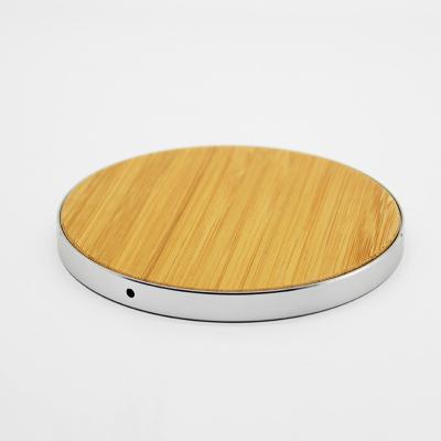 China Custom Wooden Wireless Charger Pad 5W 7.5W 10W with Aluminum Base 73% Efficiency for sale