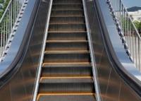 China Type 1000 Heavy Duty Escalator Newel Handrail Drive Escalator Glass Balustrade for sale
