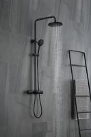 China Single Hole Bathroom Hot and Cold Mixer Shower Set with Deck Mounted Installation for sale