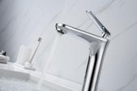 China Modern Design Brass Bathroom Faucet Chrome Polished Single Handle Basin Vanity Sink Faucet for sale