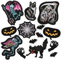China Heat Press Custom Badge Dinosaur Astronaut Fashion Embroidery Patch Iron On Applique Children'S Clothing Accessories for sale