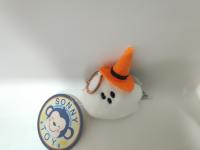 China Halloween White Ghost Plush Keychain 10cm - PP Cotton Filling, Pull-On Closure for Bag Decoration for sale