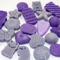 China Soft Shell Bamboo Charcoal Konjac Sponge No Plastic Dead Skin Exfoliator Sponge for sale