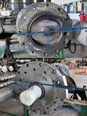 China High Efficiency Durable Extruder Screw Barrel With 0.5-0.8mm Nitrided Layer Thickness for sale