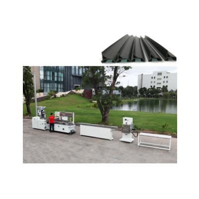China TPV PP Wiper Plastic Profile Extrusion Machine Make Windshield Flat Blade for sale