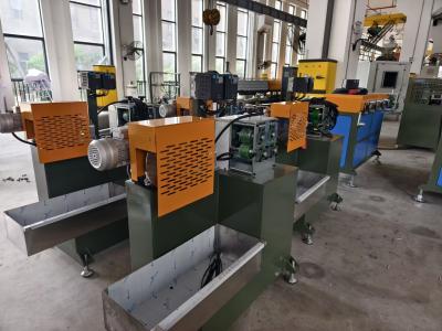 China Synthetic Thatch Roof Rattan Making Machine for sale