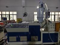China Lightweight Luggage Core Sheet Machine for sale