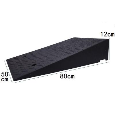 China Rubber Kerb Ramp 120mm Height Heavy Duty Traffic Safety Ramp for Motorcycle Car Roadway for sale
