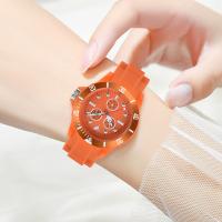 China W0160G Elegant Quartz Watch , Water resistant 5ATM Mens Business Wrist Watches for sale