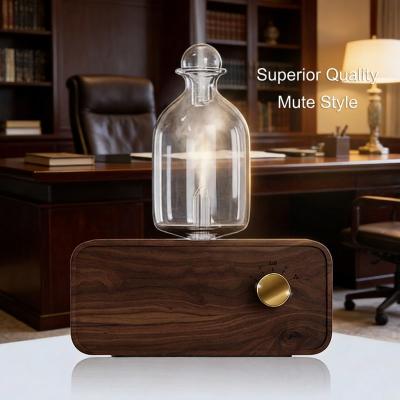 China Hand Blown Glass Vessel Aromatherapy Aroma Diffuser With Natural Wood Grain Preservation for sale
