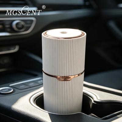 China 7 Color Ambient Light Car Aroma Diffuser with 4000mAh Battery and USB Type-C for Essential Oils for sale