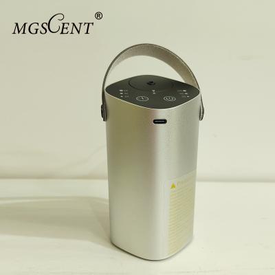 China Two-Fluid Atomization Car Aroma Diffuser with 2000mAh Battery and Multi-Level Adjustment for Automotive Essential Oils for sale