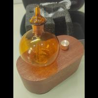 China Waterless Aroma Diffuser with Warm Light and Minimal Wood Design for Home Fragrance Device for sale
