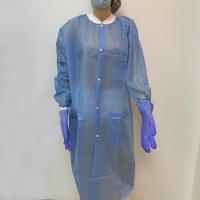 China Medical Disposable PP Non-woven Lab Coat with Cuffs for sale