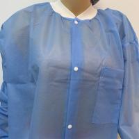 China Medical Disposable PP Non-woven Lab Coat with Cuffs for sale