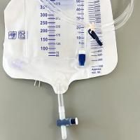 China Disposable Combination Urine Drainage Bags Hospital Combination Urine Drainage Bags Medical Urine Flow Meter for sale