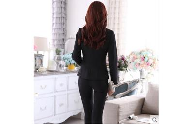 China Wool Long Sleeves Black Corporate Office Uniforms Female Business Suits for sale