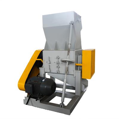 China Professional HYSJ-520 Crusher Material Recycling Machine With 6 Rotary Knives for sale