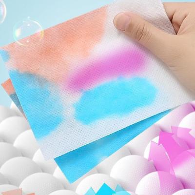 China Biodegradable Color Absorbing Laundry Sheets 50pcs Dye Absorbing Laundry Sheets for sale