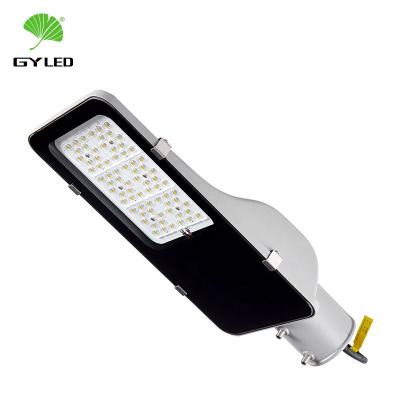 China IP66 Waterproof LED Street Light 60W 250W No Flickering Outdoor Road Lamp for sale