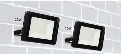 China SMD Ultra Bright Outdoor LED Floodlight 150W AC240V 6500K IP66 for sale