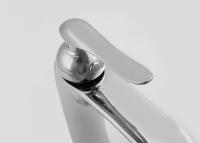 China Modern Kitchen Sink Water Tap With High Precision Ceramic Valve for sale