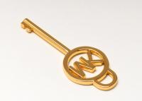 China Bag Parts And Accessories Key Shaped Zinc Alloy Bag Ring Luggage Cycle OEM for sale