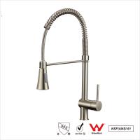 China Water Saving Singe Handle Pull out Spout Water Kitchen Sink Faucets Lifting Type for sale