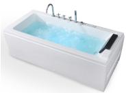 China Smart Constant Temperature Square Acrylic Bathtub With Pillow for sale