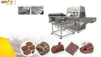 China Small Chocolate Bar Manufacturing Equipment / Chocolate Coating Machine for sale