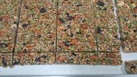 China Cereal Energy Granola Bar Press Machine PLC Touch Screen for sale