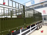 China Tri Axles Truck Semi Trailers 60t Horse Livestock Trailers for sale
