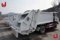 China Light Duty 8CBM garbage remoral Rear Loader compactor Garbage Truck for sale