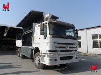 China 8x4 12 Wheelers Wing Van Capacity 50t HOWO Wing VAN TRUCK for sale