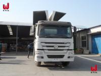 China 8x4 12 Wheelers Wing Van Capacity 50t HOWO Wing VAN TRUCK for sale