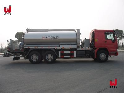 China Sinotruk 6x4 Heating Asphalt Tack Truck 20t Bitumen Distributor Truck for sale