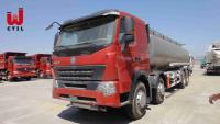 China 420hp Oil Tanker Truck Sinotruk Gas Tank Truck HOWO 6X4 Oil Truck for sale