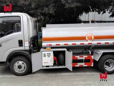 China CDW 6 Wheel 4x2 Oil Tanker Truck 4000l Fuel Tank Truck for sale