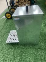 China 5kg Giantz Auto Chicken Feeder Automatic Chook Poultry Treadle Self Opening Coop for sale
